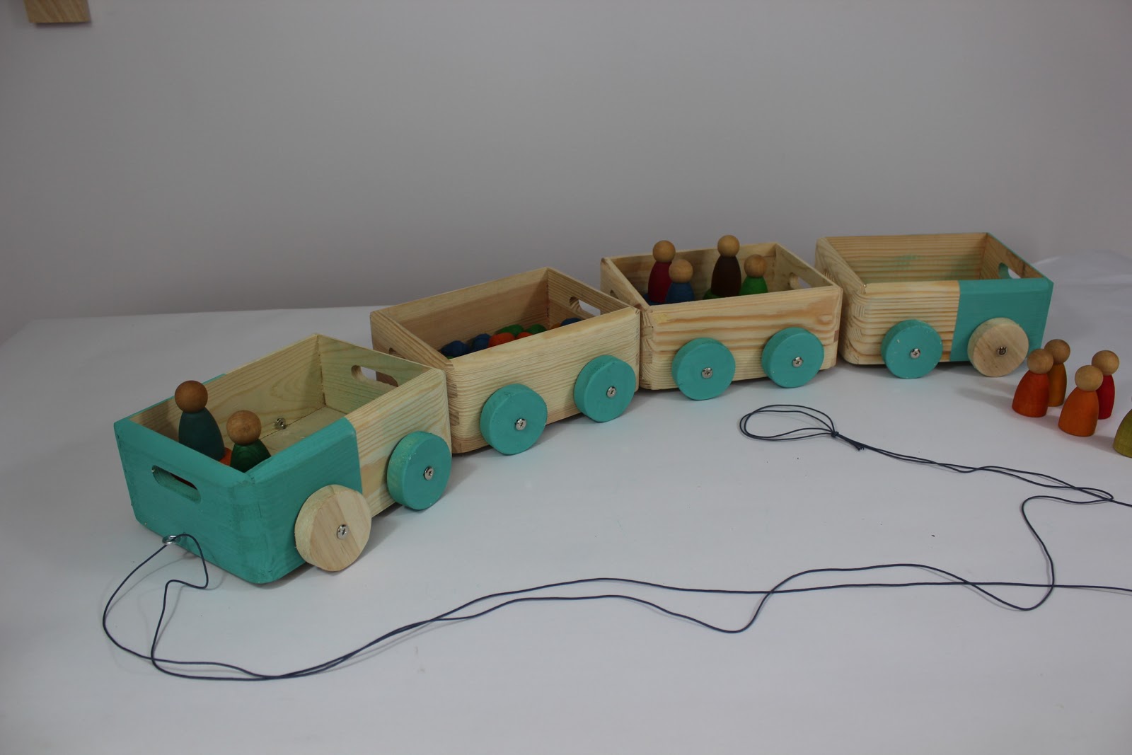 DIY. Crea un tren con cajas de madera - Astiblog