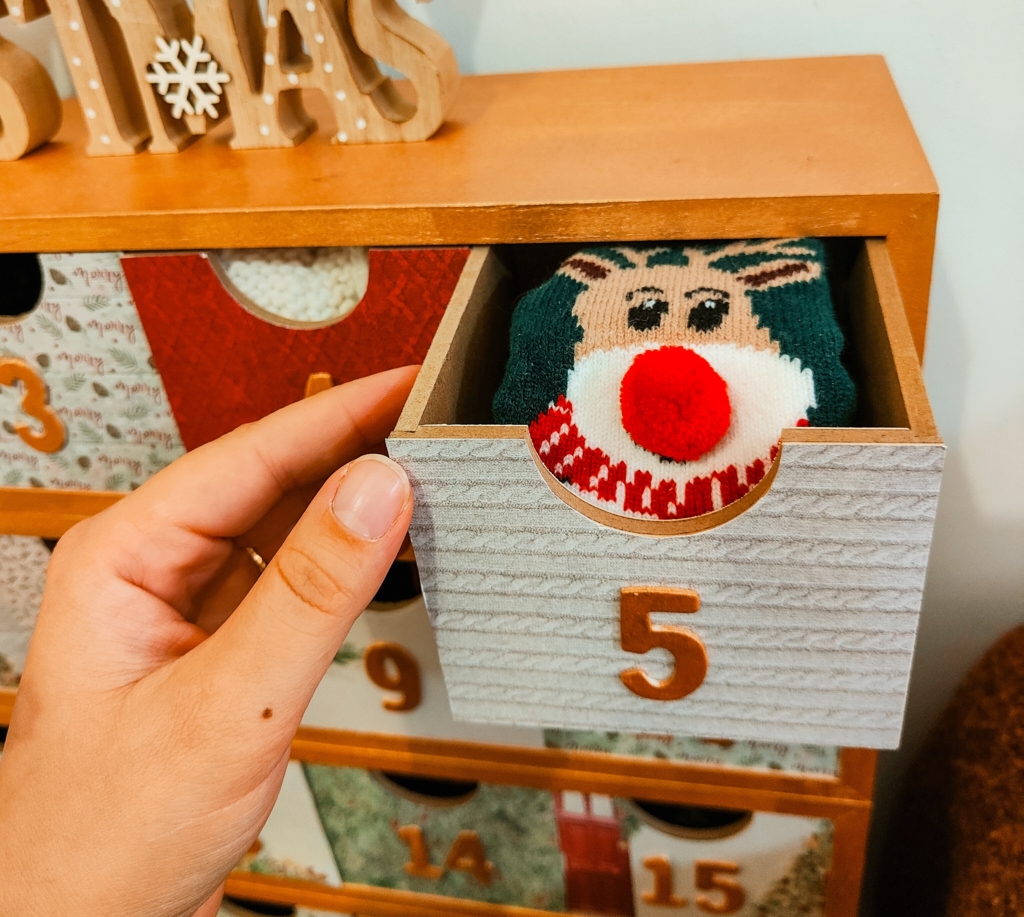 Crea un calendario de Adviento con mini cajoneras de madera - Astiblog